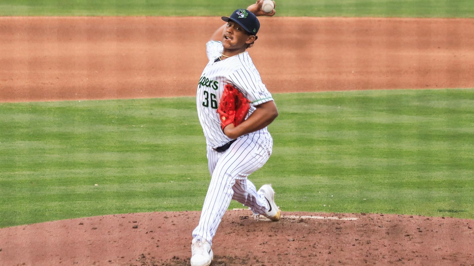 Atlanta Braves call up Didier Fuentes to make debut in Miami | 11alive.com