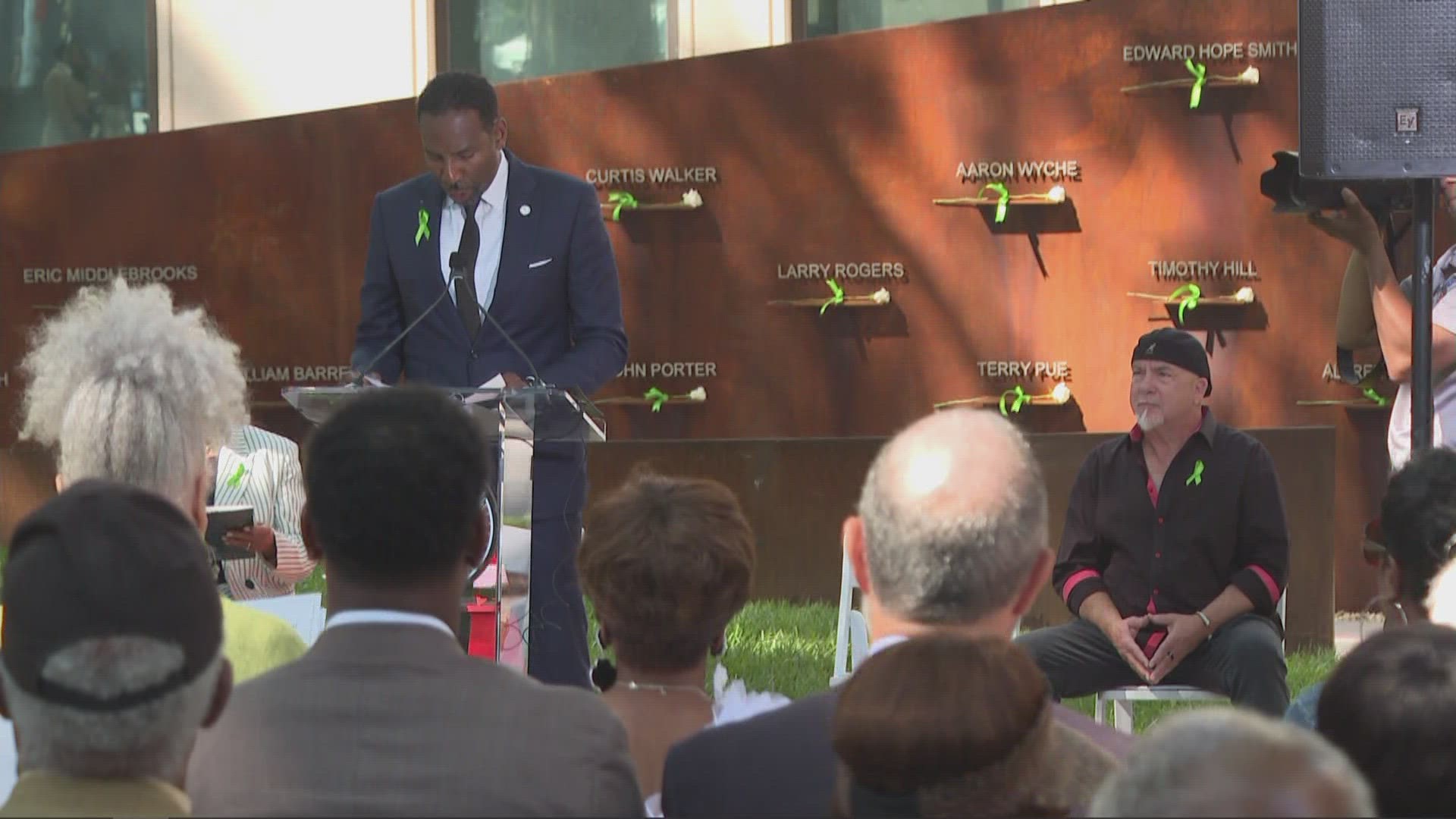 Atlanta Child Murders memorial unveiled | 11alive.com