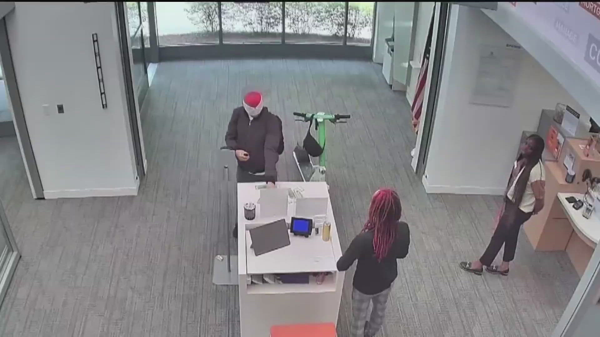 Atlanta police investigating robbery at PNC bank | 11alive.com
