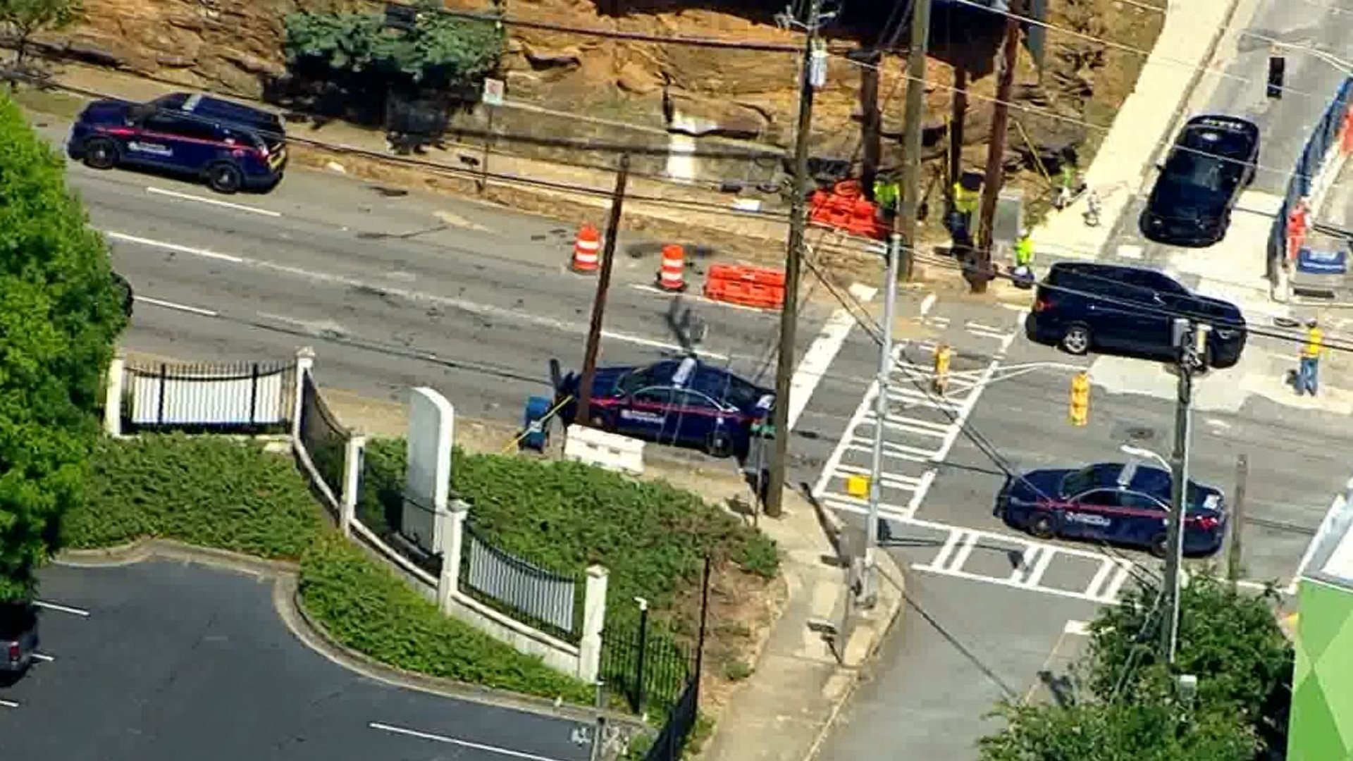 Atlanta Police evacuates, blocks portions of Spring St. | 11alive.com