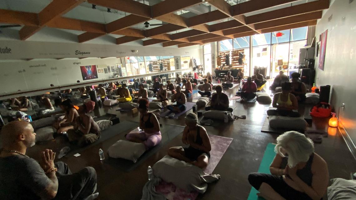 Stellar Power Yoga in Atlanta, empowers community | 11alive.com